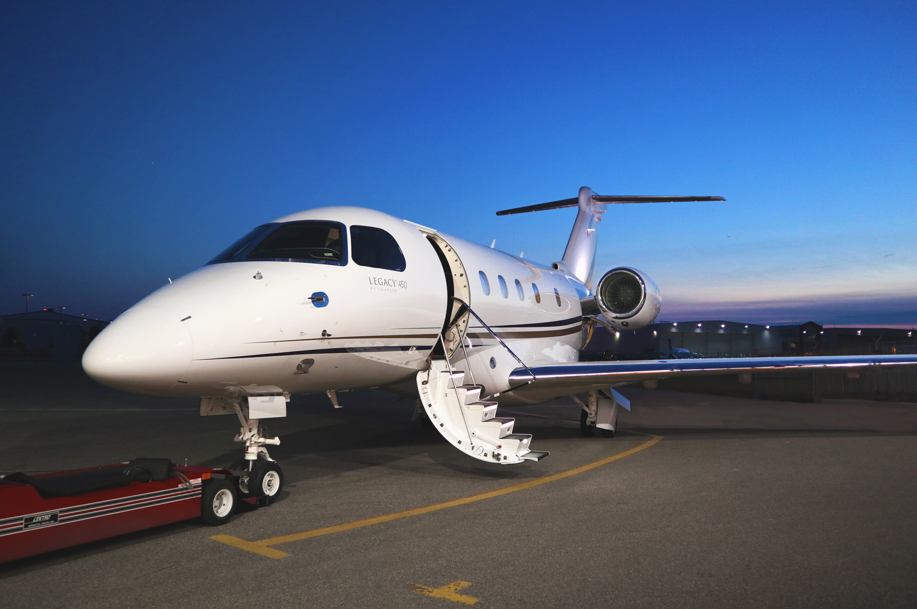 Embraer delivers the fifth Legacy 450 to AirSprint - Ultimate Jet | The ...