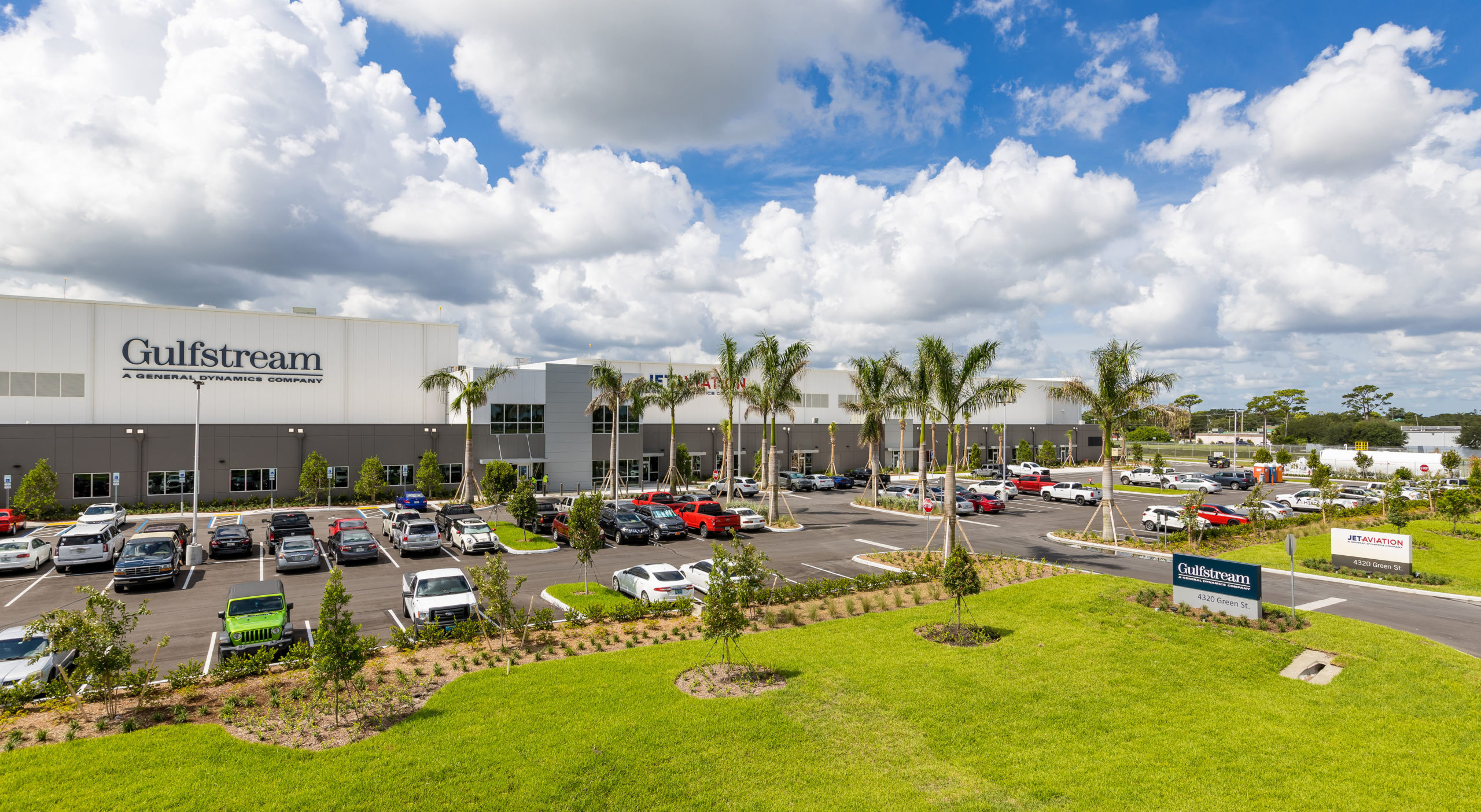 GULFSTREAM OPENS NEW SERVICE CENTER IN PALM BEACH - Ultimate Jet | The ...