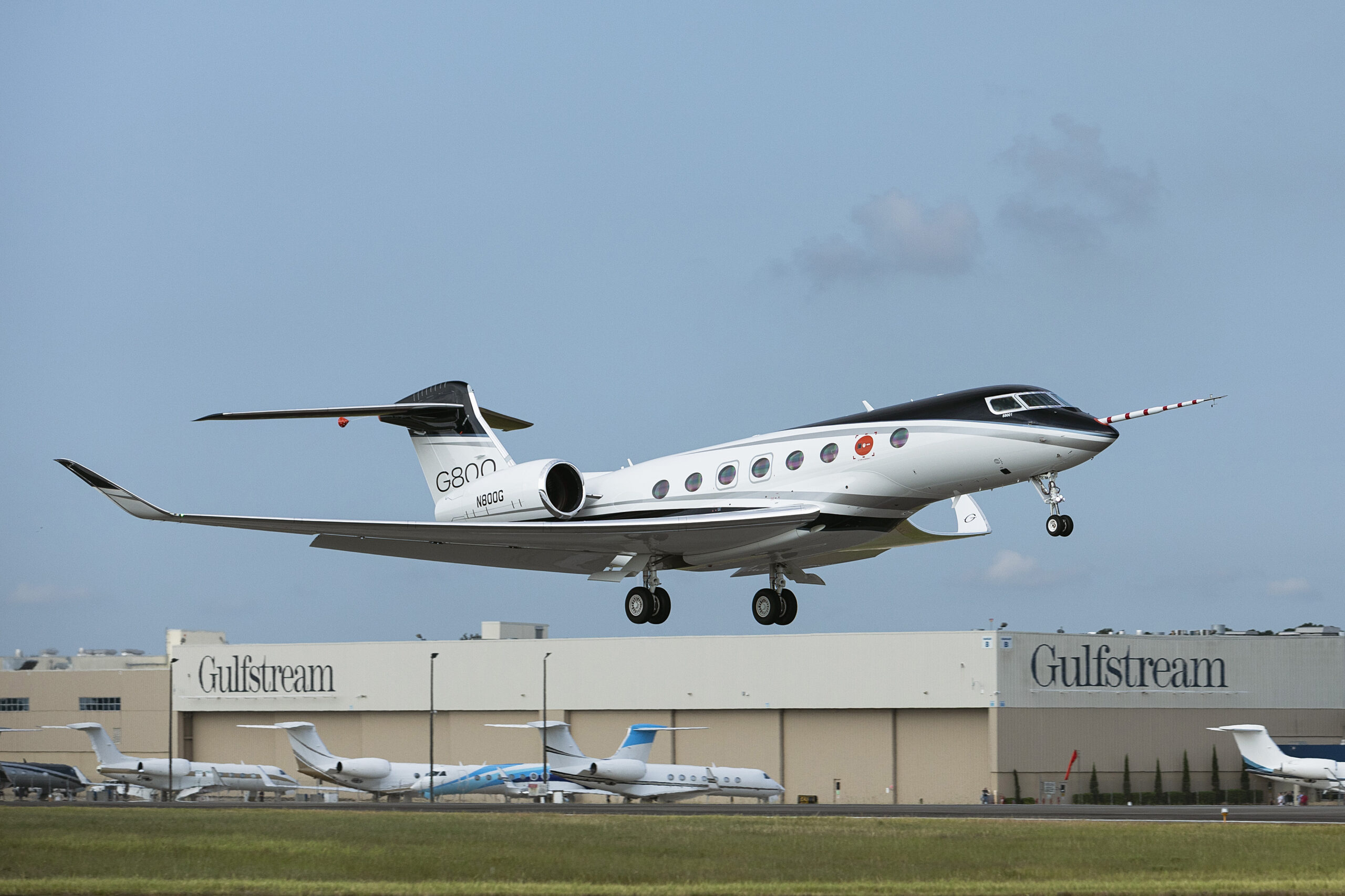 Gulfstream G800 Makes First Flight - Ultimate Jet | The Voice of ...