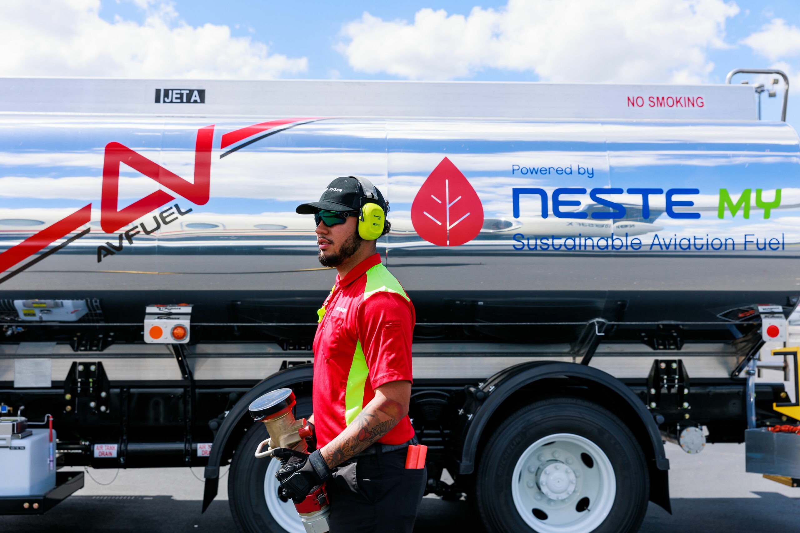 Neste & Avfuel Collaboration - Ultimate Jet | The Voice of Business ...