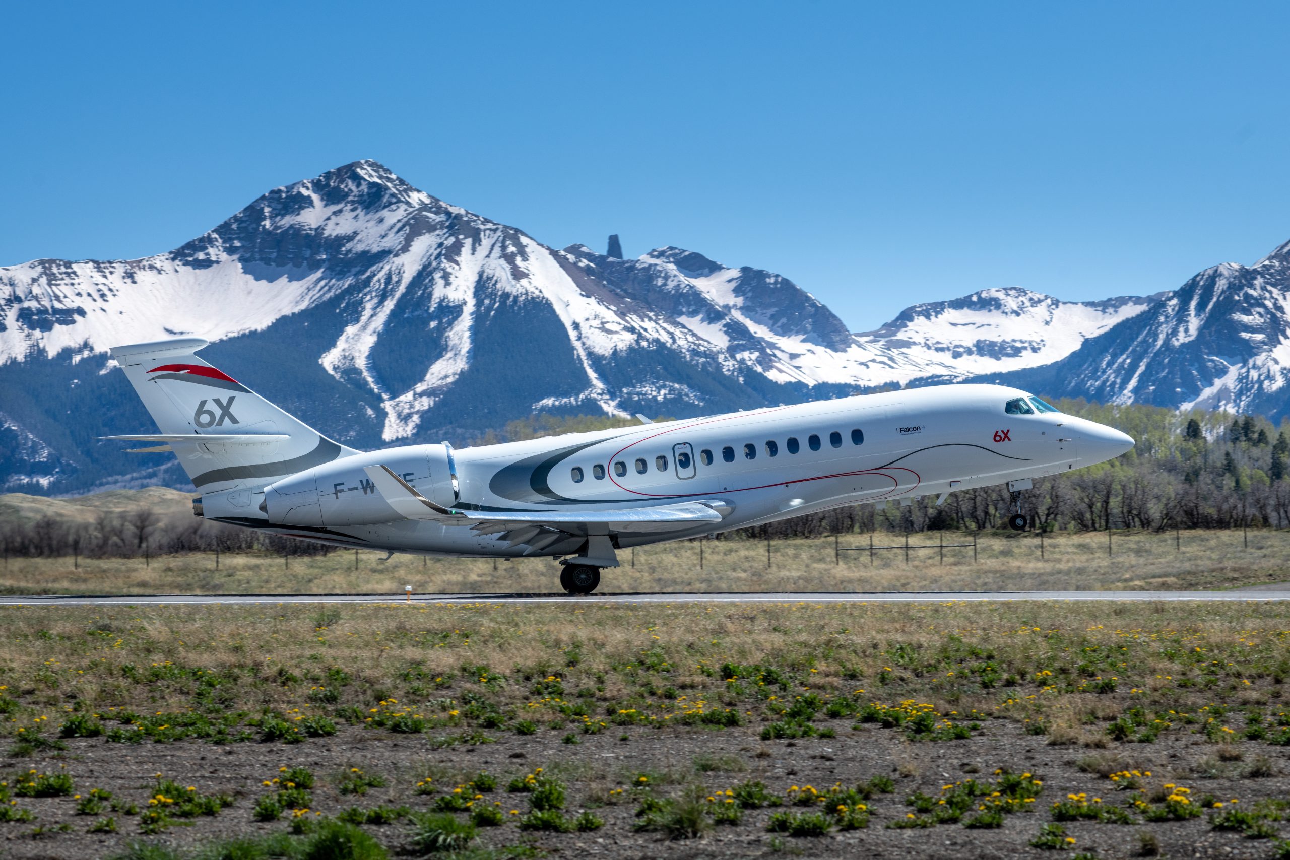 Dassault celebrates 60 years in business and showcases latest Falcons ...