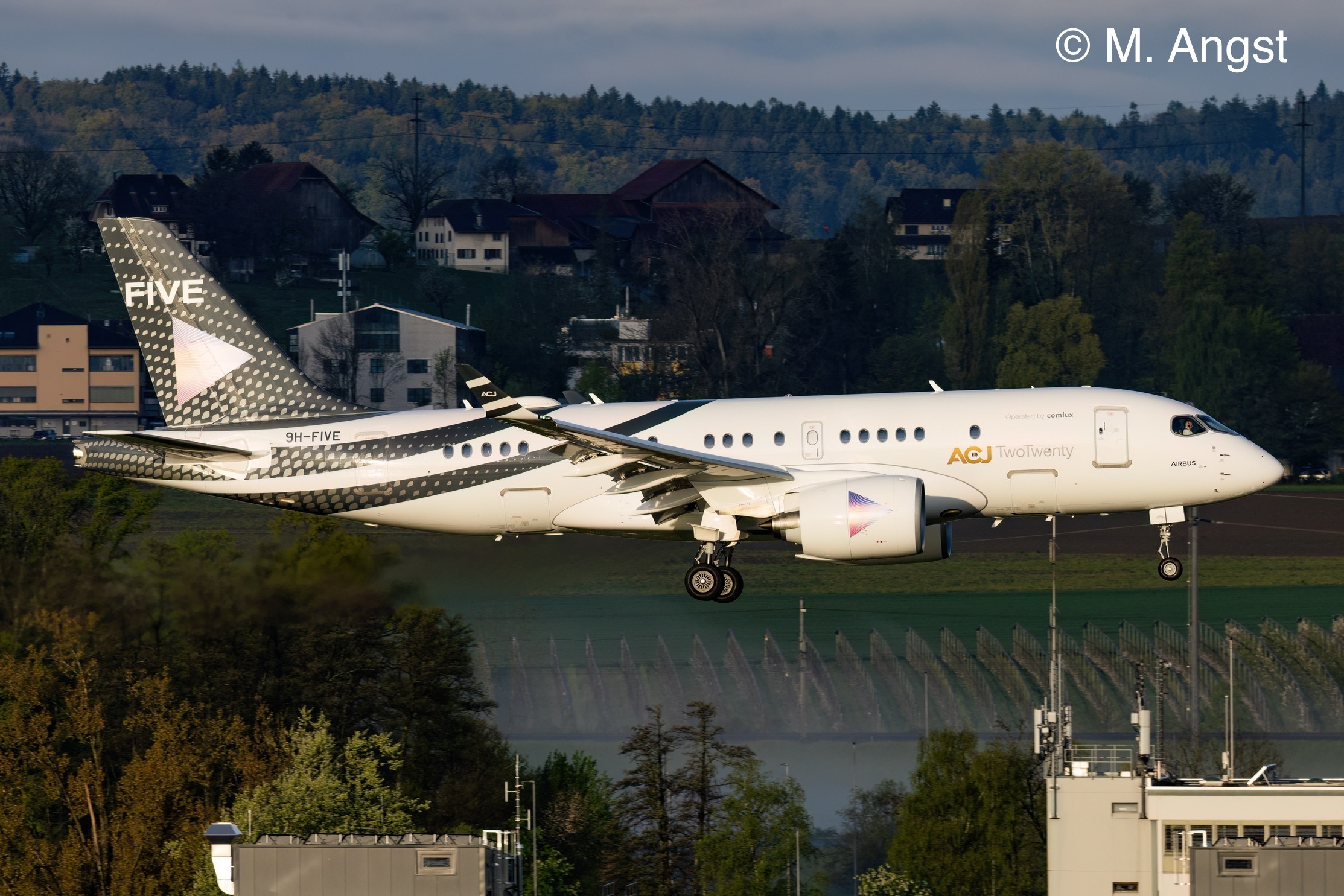 First ACJ TwoTwenty cabin delivered - Ultimate Jet | The Voice of ...