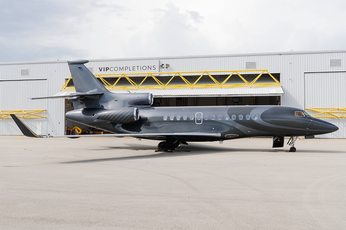 VIP Completions and ARRCC Unveil Refurbished Dassault Falcon 7X ...